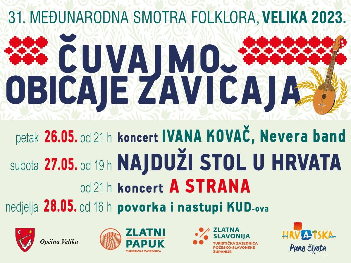 The longest table: Gastronomic specialties on a 500 meter long table